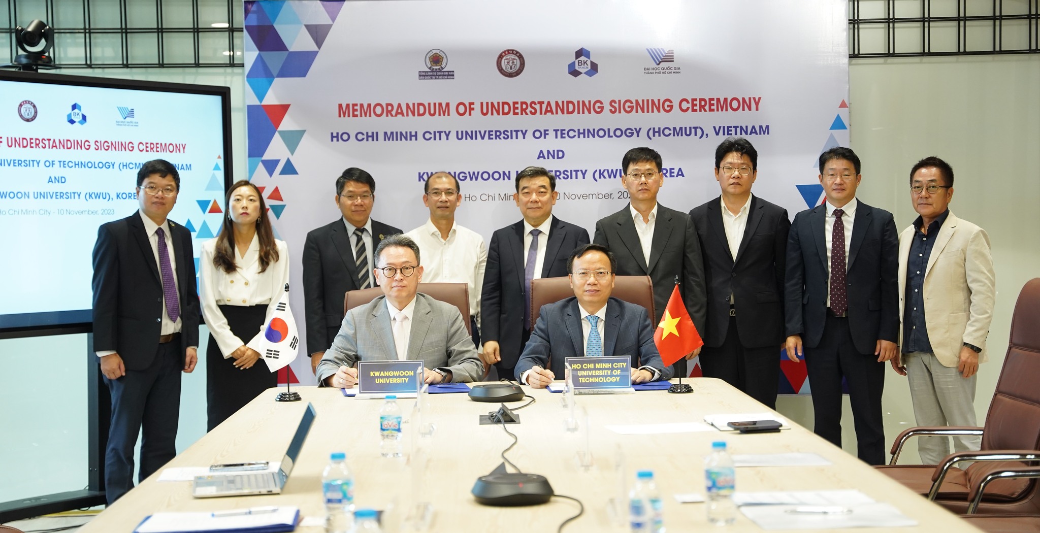 Cooperation Agreement Signed between University of Technology - Vietnam ...